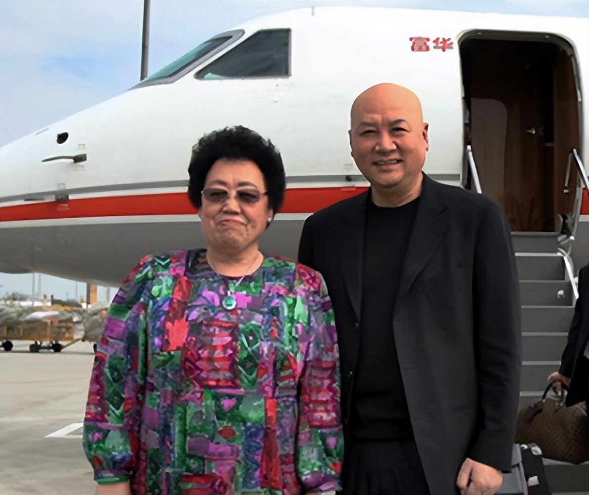 This time, Chi Zhongrui, who "dedicated his life to saving his mother ...