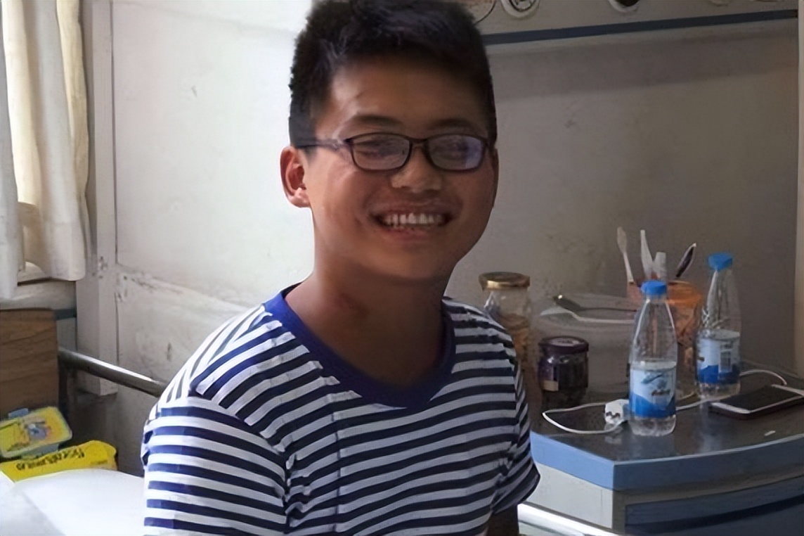 Internet celebrity "Killing Fish Brother" commits suicide: what he ...