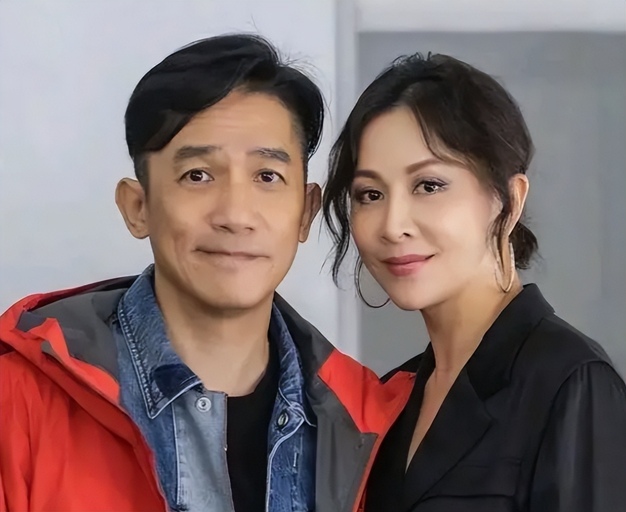 Actress Cheng Xiao wears a swimsuit! In response to Liang Chaowei's ...