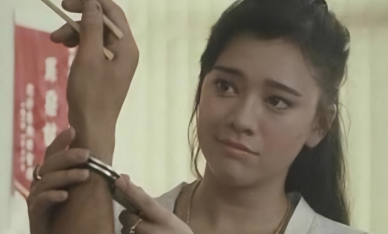 Guo Xiuyun: They make tertiary films to make a living, I do it for my ...