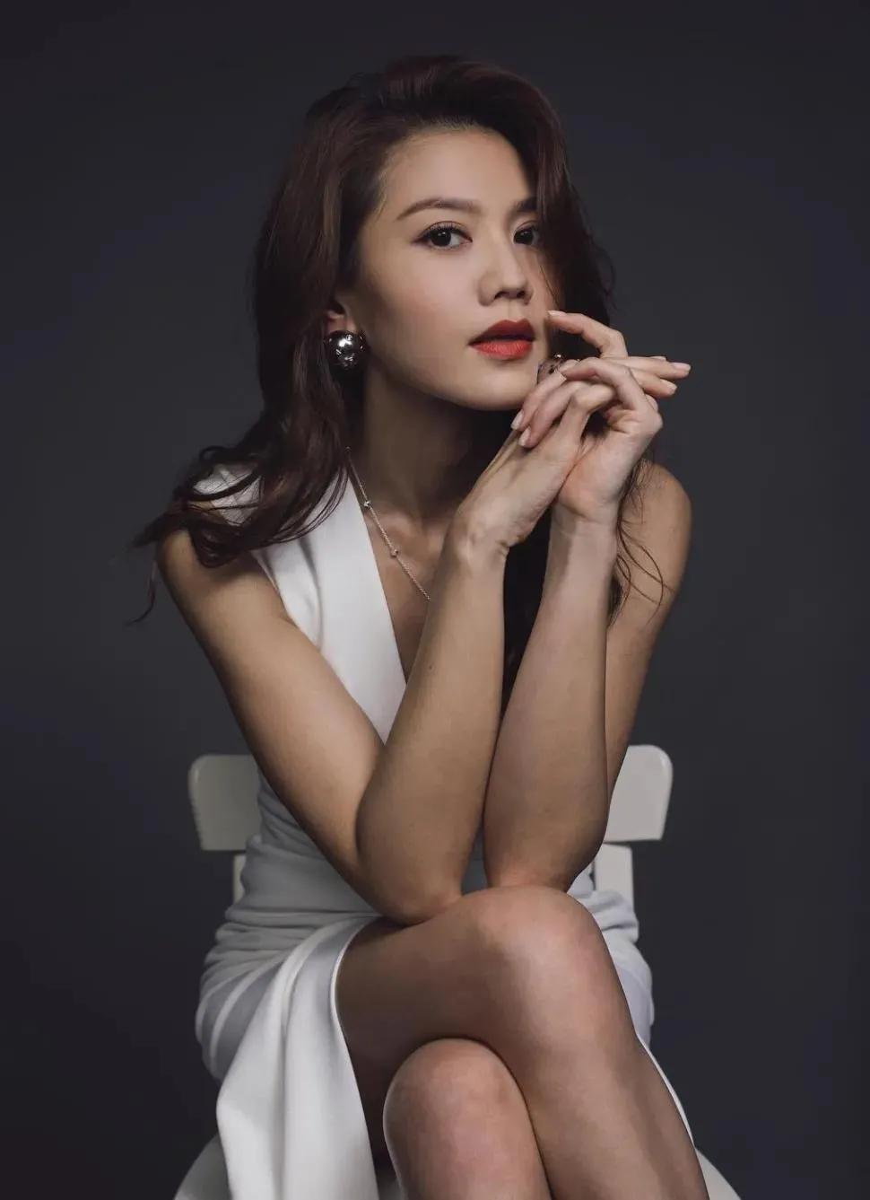 Zhou Xiuna is so pretty - iNEWS