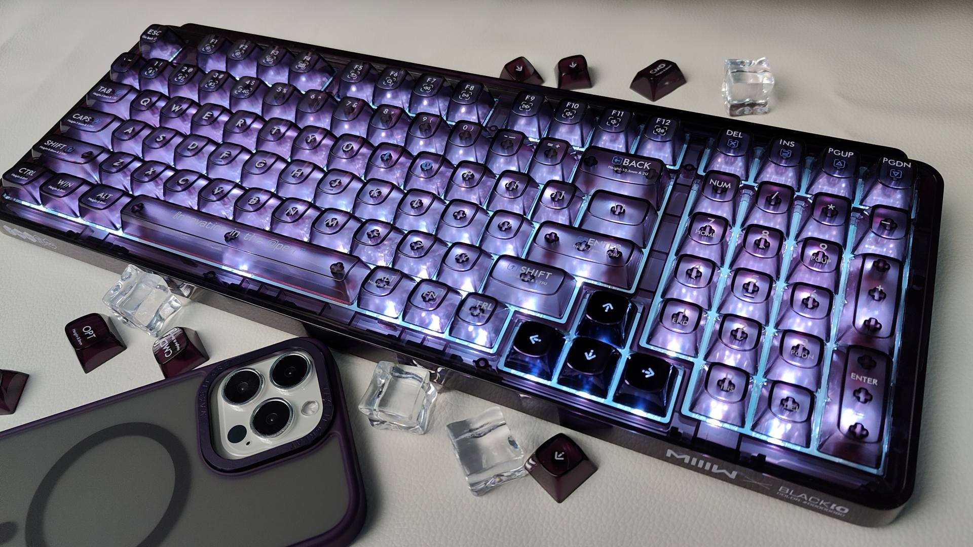 Customized new playthings for players, black crystals "from outer space ...