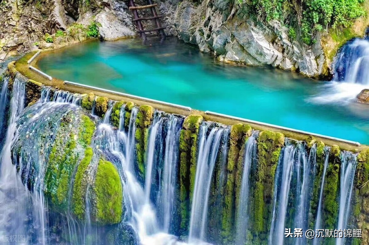 Travel around Beijing, enjoy the colorful pool waterfall, and ...