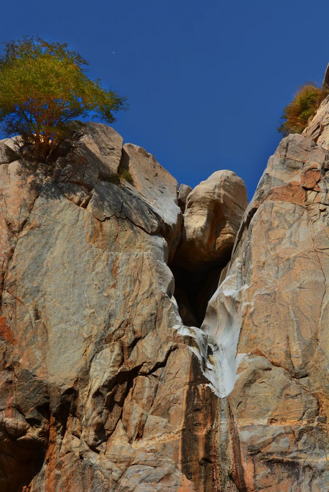 Tour the charming copper city and meet the most beautiful countryside ...