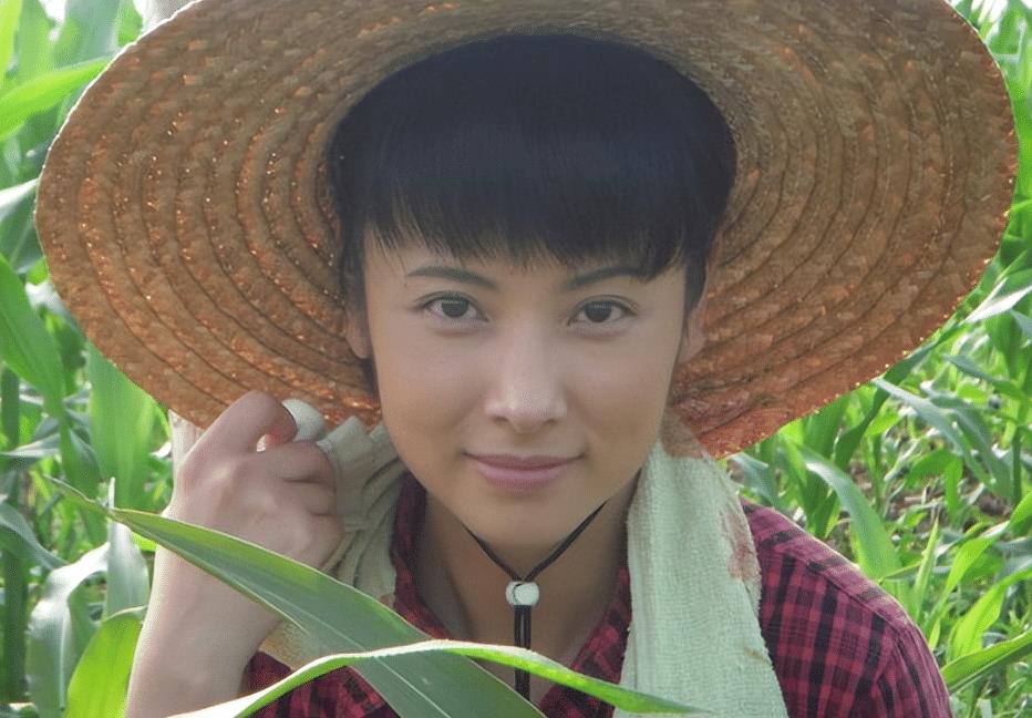 She divorced Tian Liang in court at the age of 44, but now she has the ...