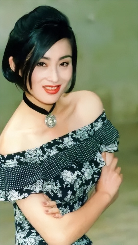 The ancient costume goddess Zhang Min was flamboyant when she was young ...