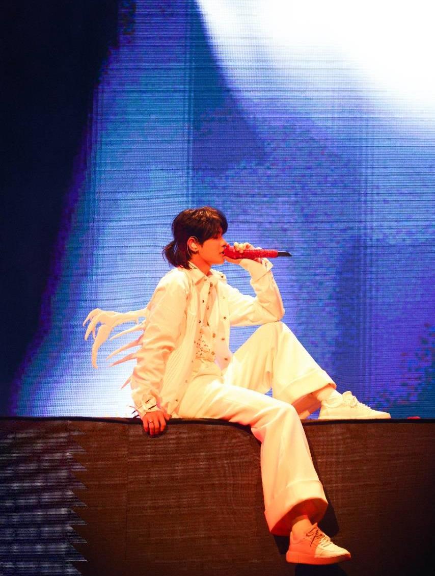 Huang Minghao's solo concert in Changsha started with a shocking new ...