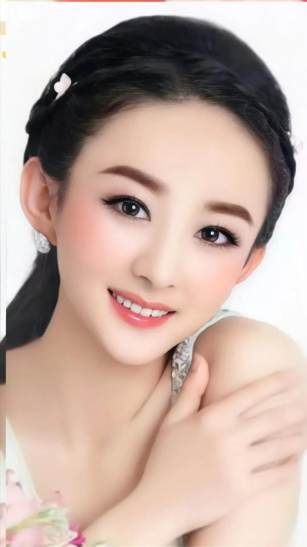 "Zhao Liying: The road to success of an excellent actress exudes a ...