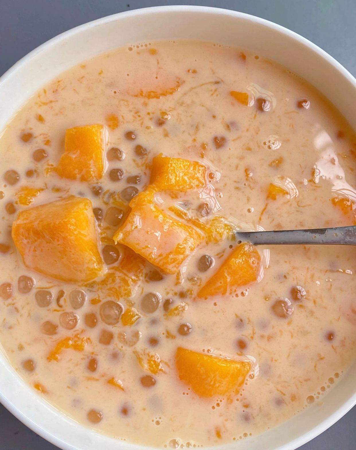 I'm floating! Homemade mango sago, easy to make, delicious, one bite is ...