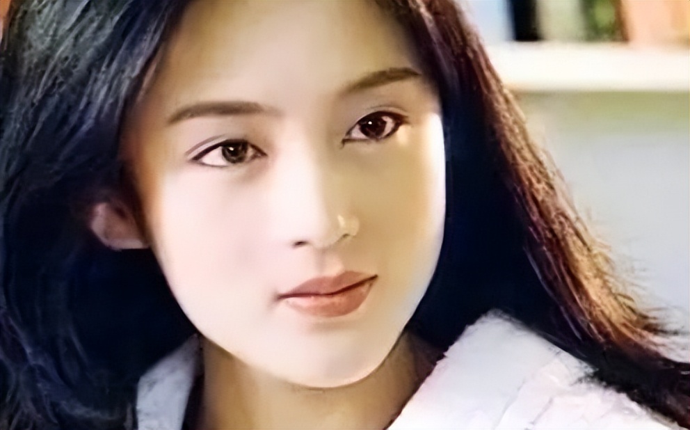 Zhou Xun and Chen Hong were fascinated by him. He was over half a ...