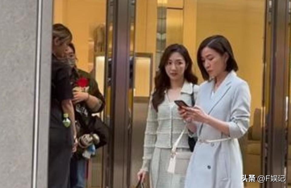 Charmaine Sheh returns to TVB filming and many people serve younger artists, saying she has a ...