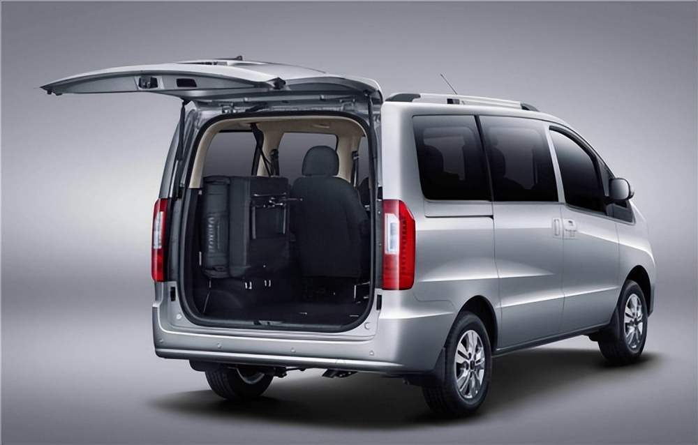 To start a business, you need to buy the most fuel-efficient MPV ...