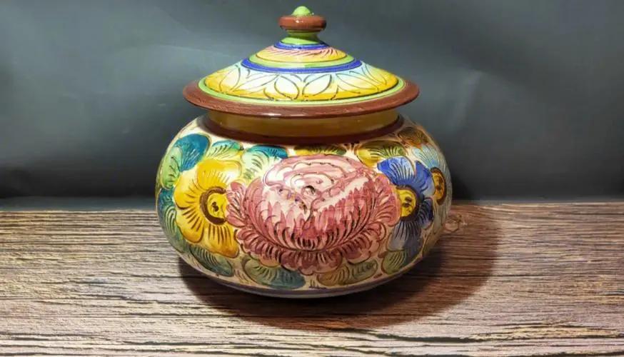 The performance and meaning of ceramic objects in Italian classic art ...