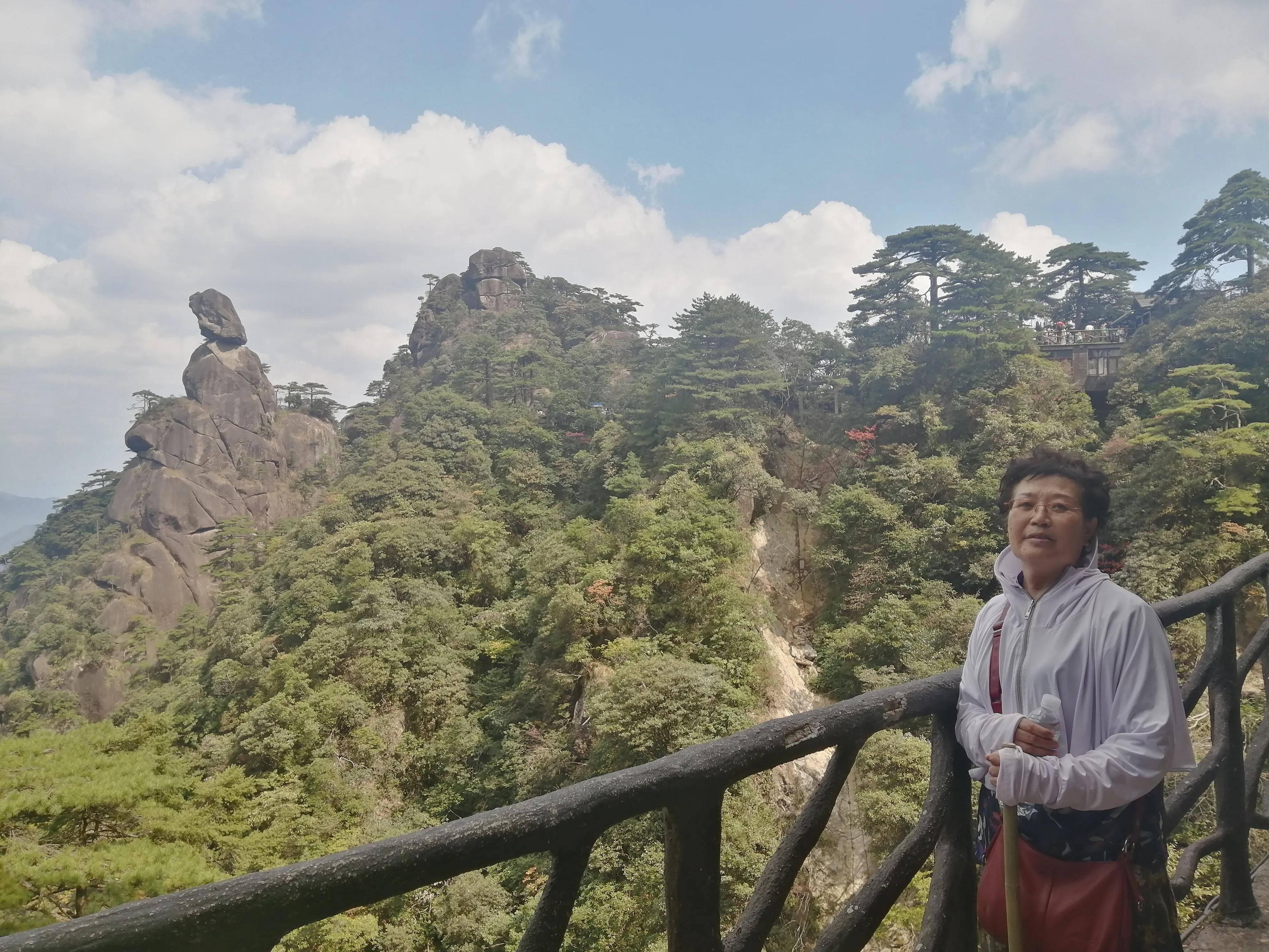 Qinyuan Spring · Climbing Mount Sanqing - iNEWS
