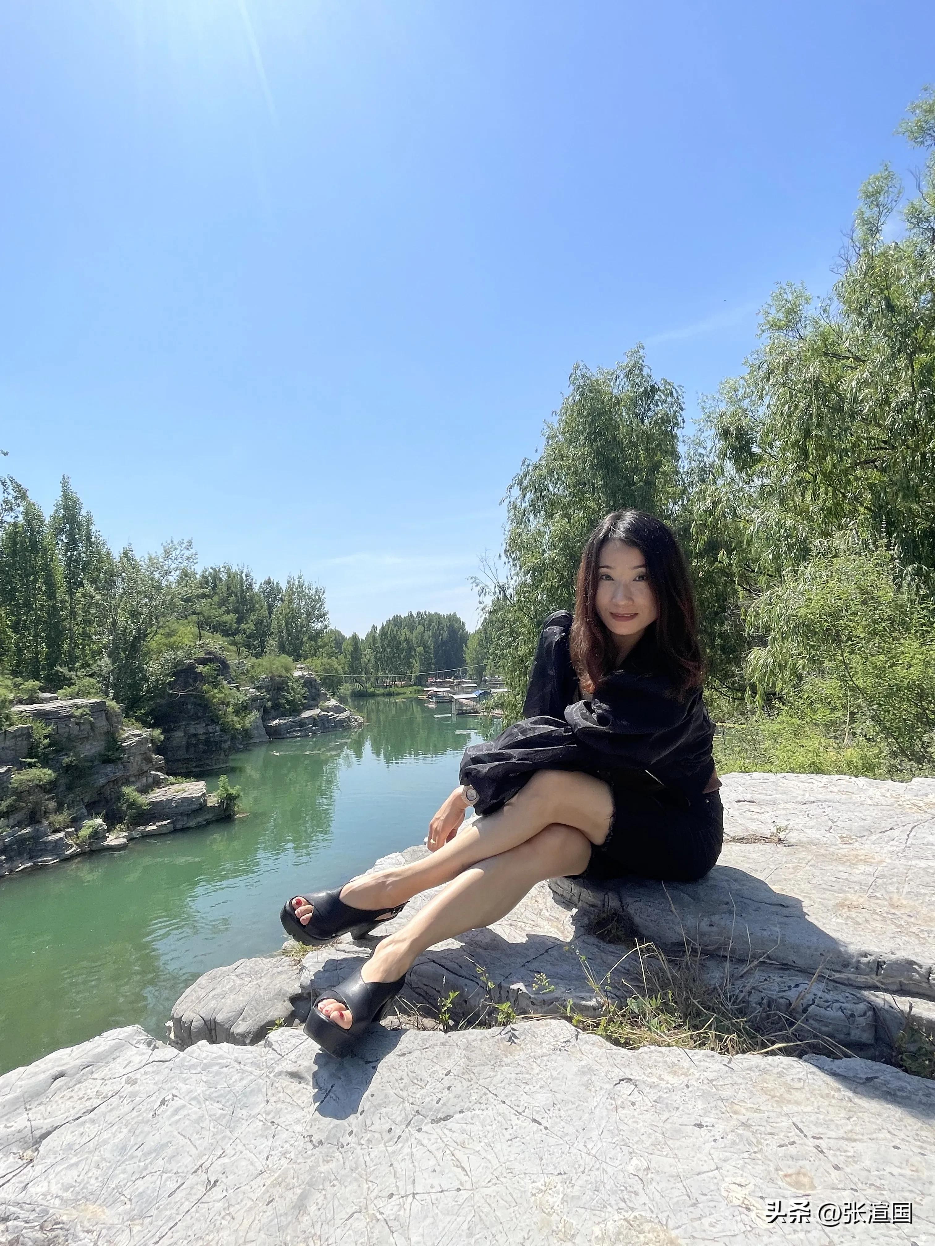 Yoga expert Xiaoying - iNEWS