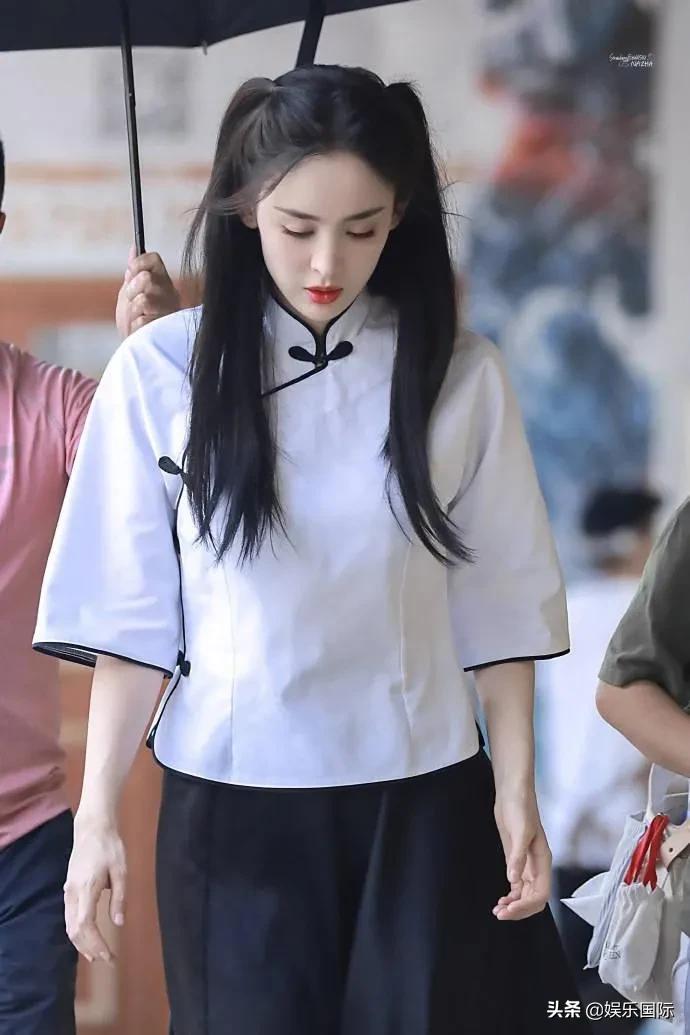 Nuozha's new drama Reuters photos are exposed!Wearing double ponytails ...