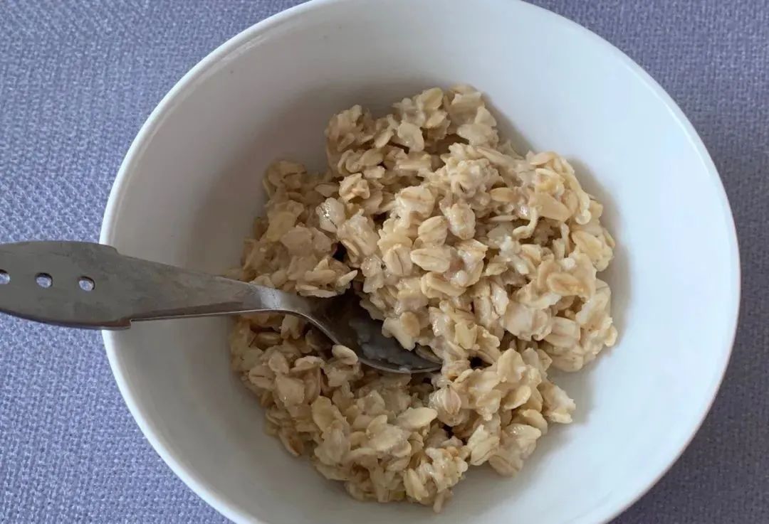 Baked Bread// Medium milk oatmeal toast, the softest milk toast! - iNEWS