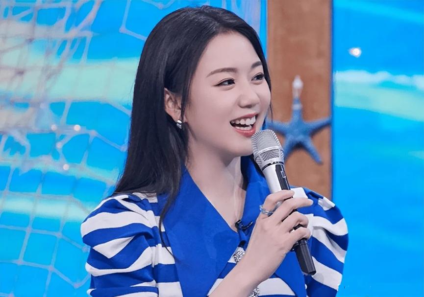 Xu Song Feitian Award Ceremony as the host of Feng Xi's assistant, 22 ...