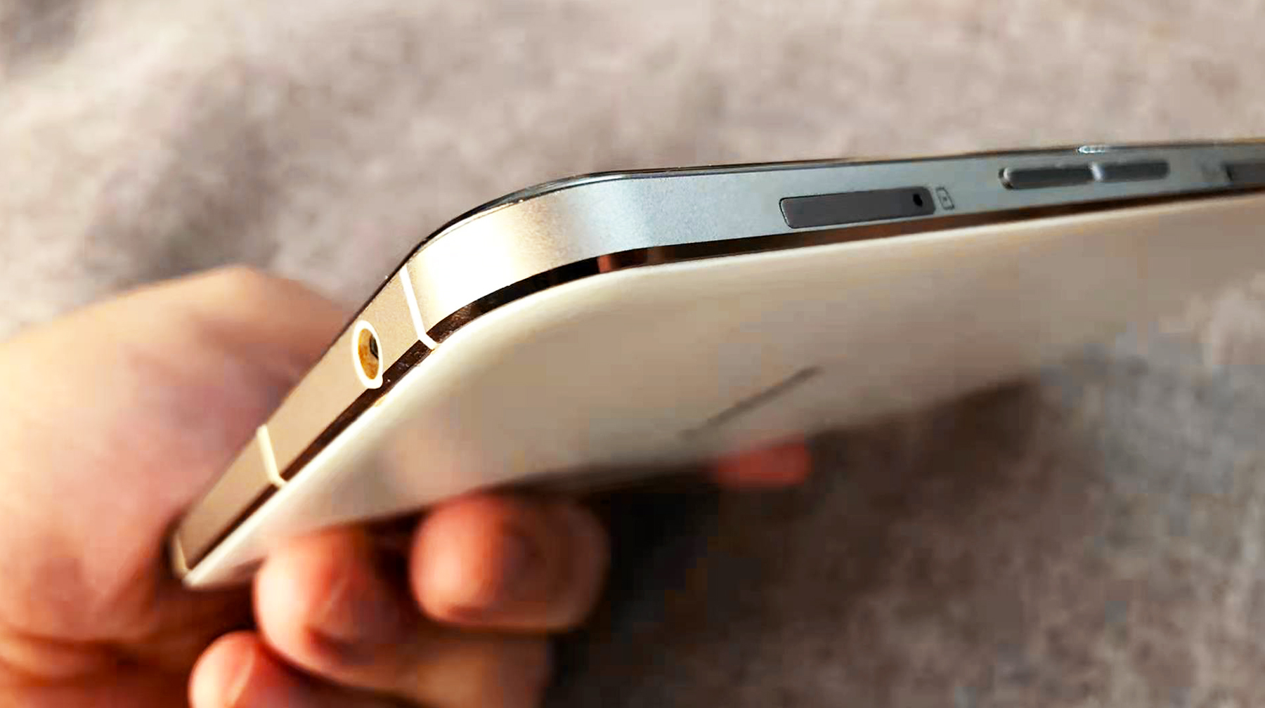 The 7-inch screen is big, this domestic Android smartphone is like a ...