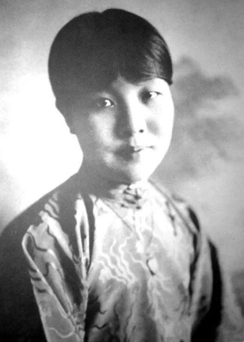 Xu Zhimo's last scene: Limbs turned into charcoal, half of the body was ...