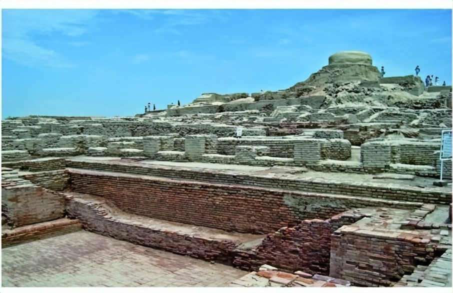 The Flowing Ways of Harappa: The Role of Waterways and Canals in ...