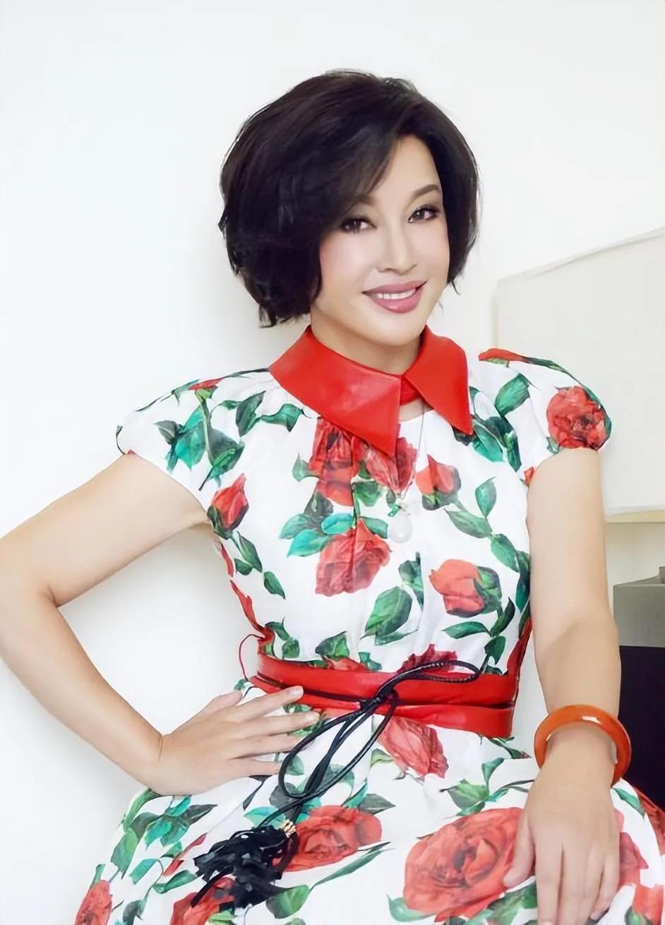 Liu Xiaoqing: Married again at the age of 60, fell in love with ...