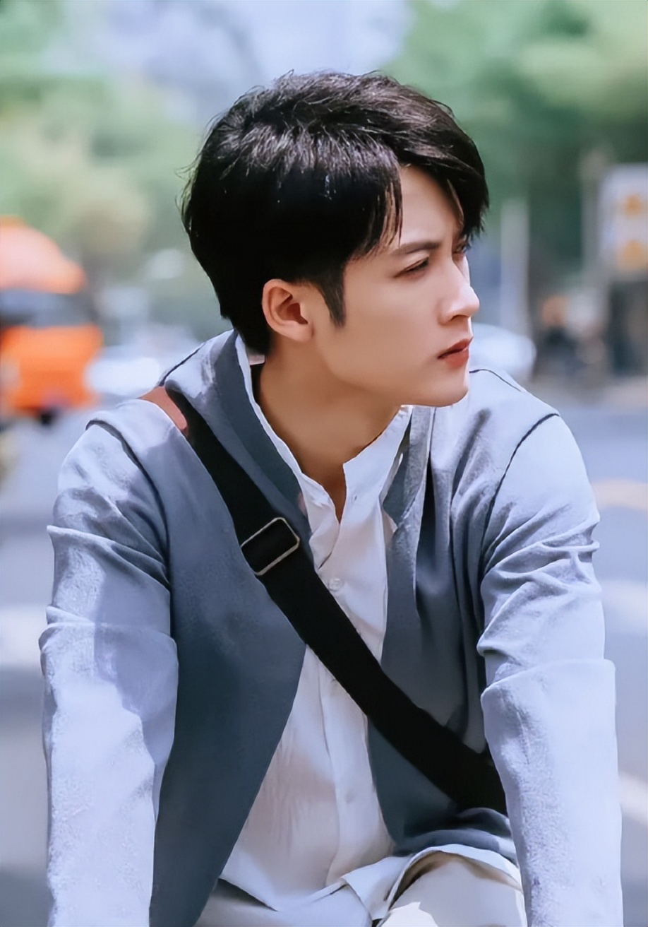 "Sober in the World" Tan Jianci: From the boy group to the actor, why ...