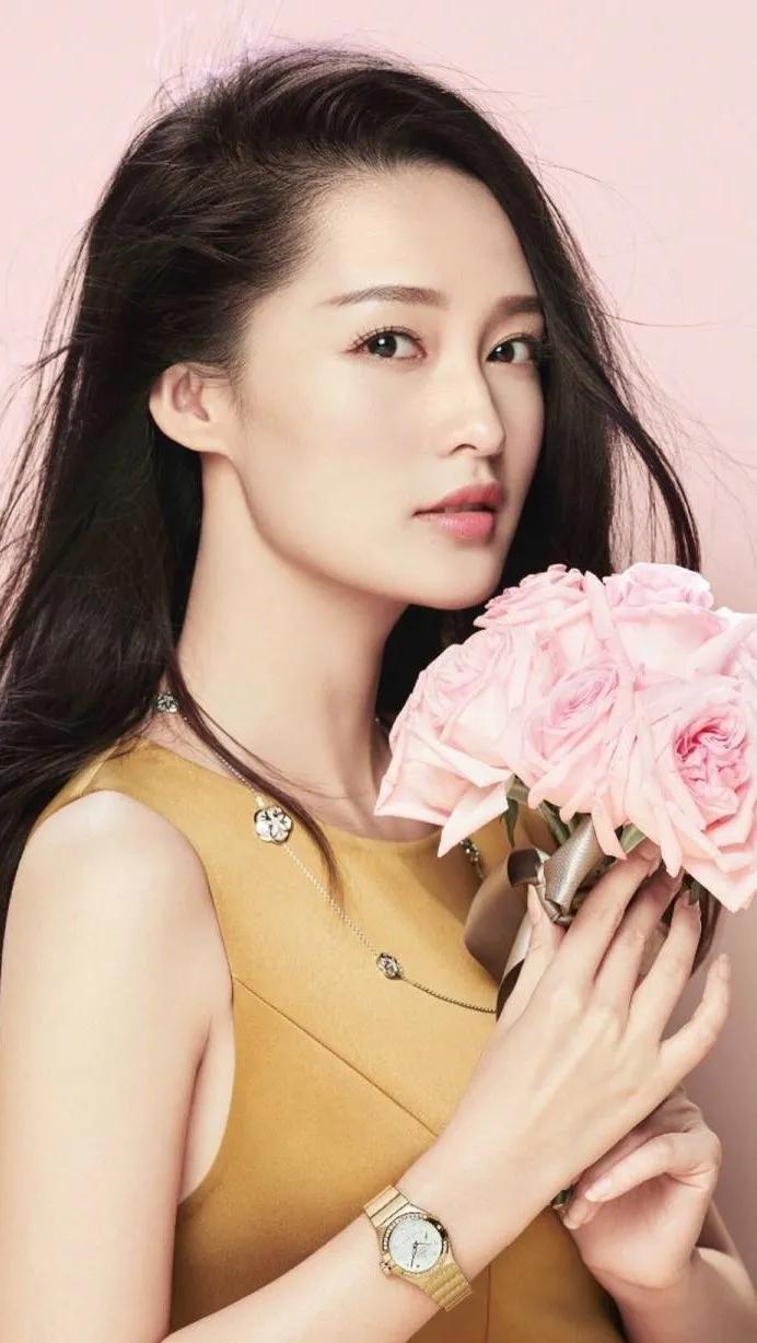 Beautiful Qin Qinzi Li Qin: underwear endorsement pictures, beautiful ...