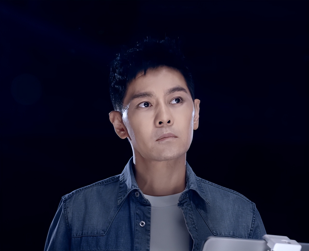 Jimmy Lin shared recent photos on his social account. After the car ...