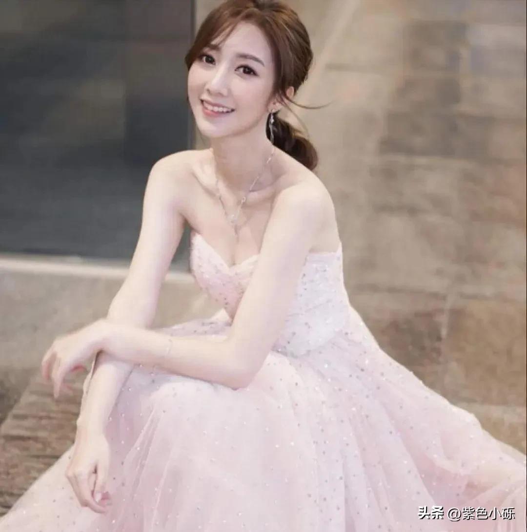 Hong Kong sister He Yiting is a sweet and sexy goddess - iNEWS