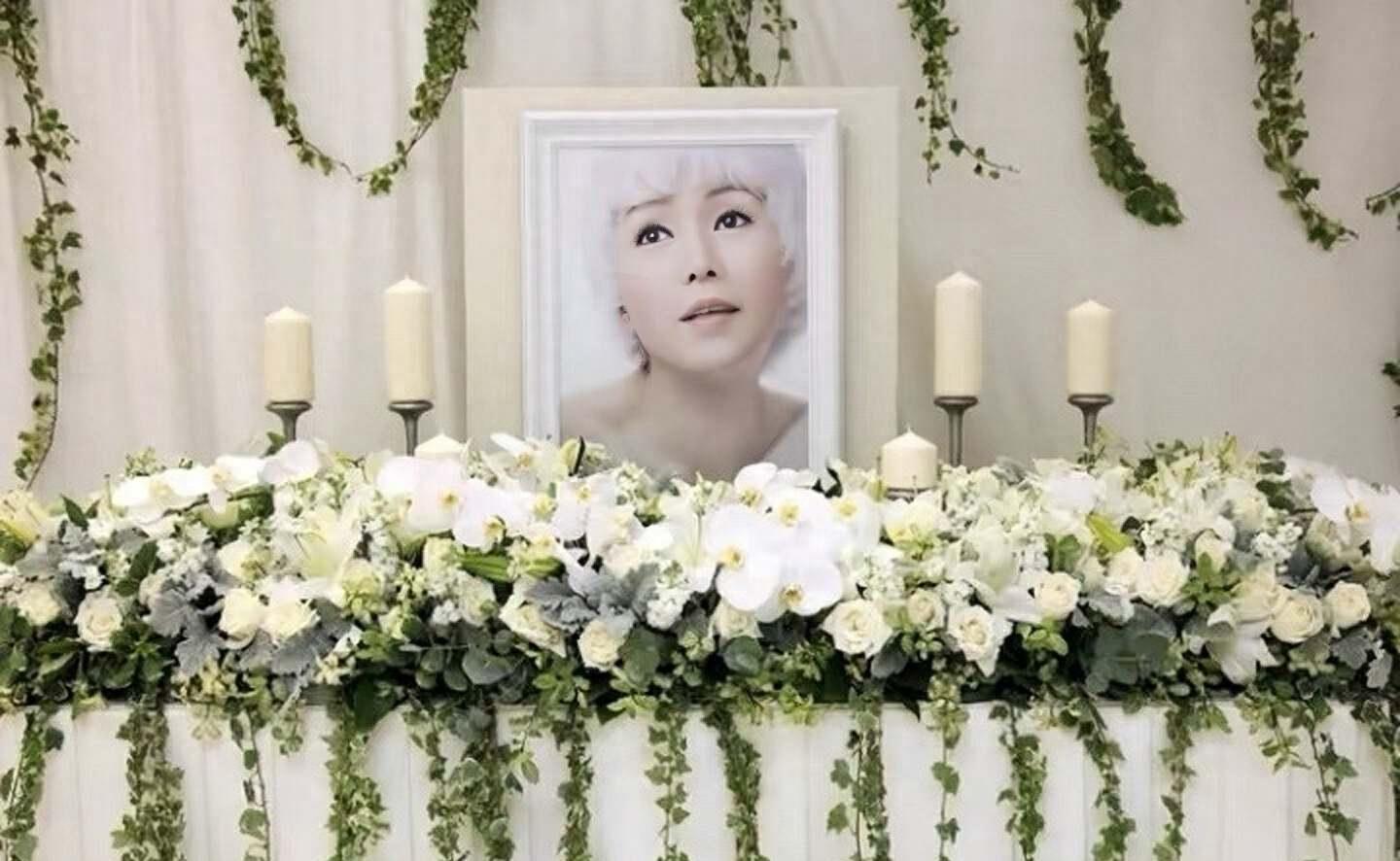 A well-known Hong Kong actress died at the age of 57. Friends shared old photos to mourn her ...