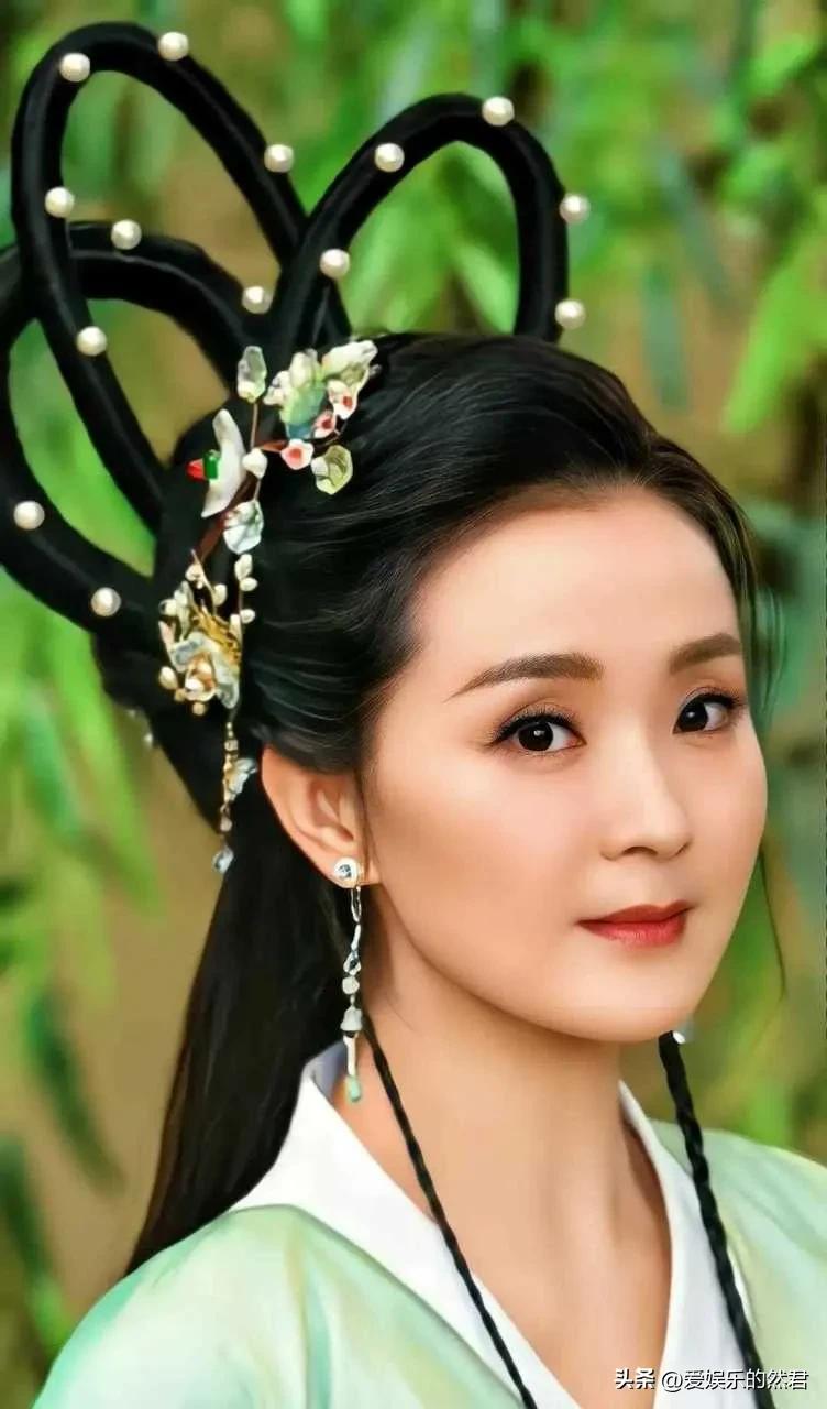 Representative of classical beauties, deep eye sockets, I feel pity ...