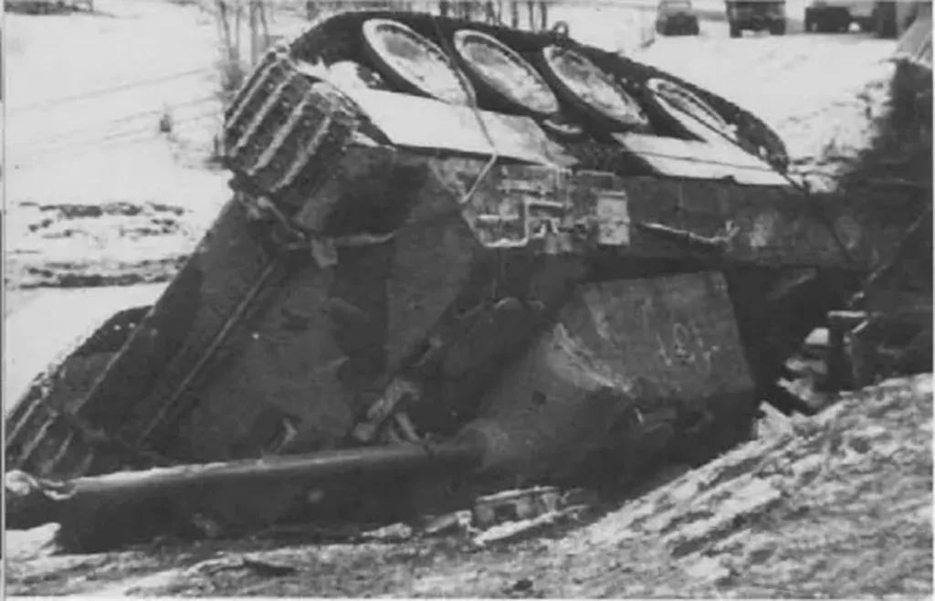 Panther tanks on the Eastern Front - iNEWS
