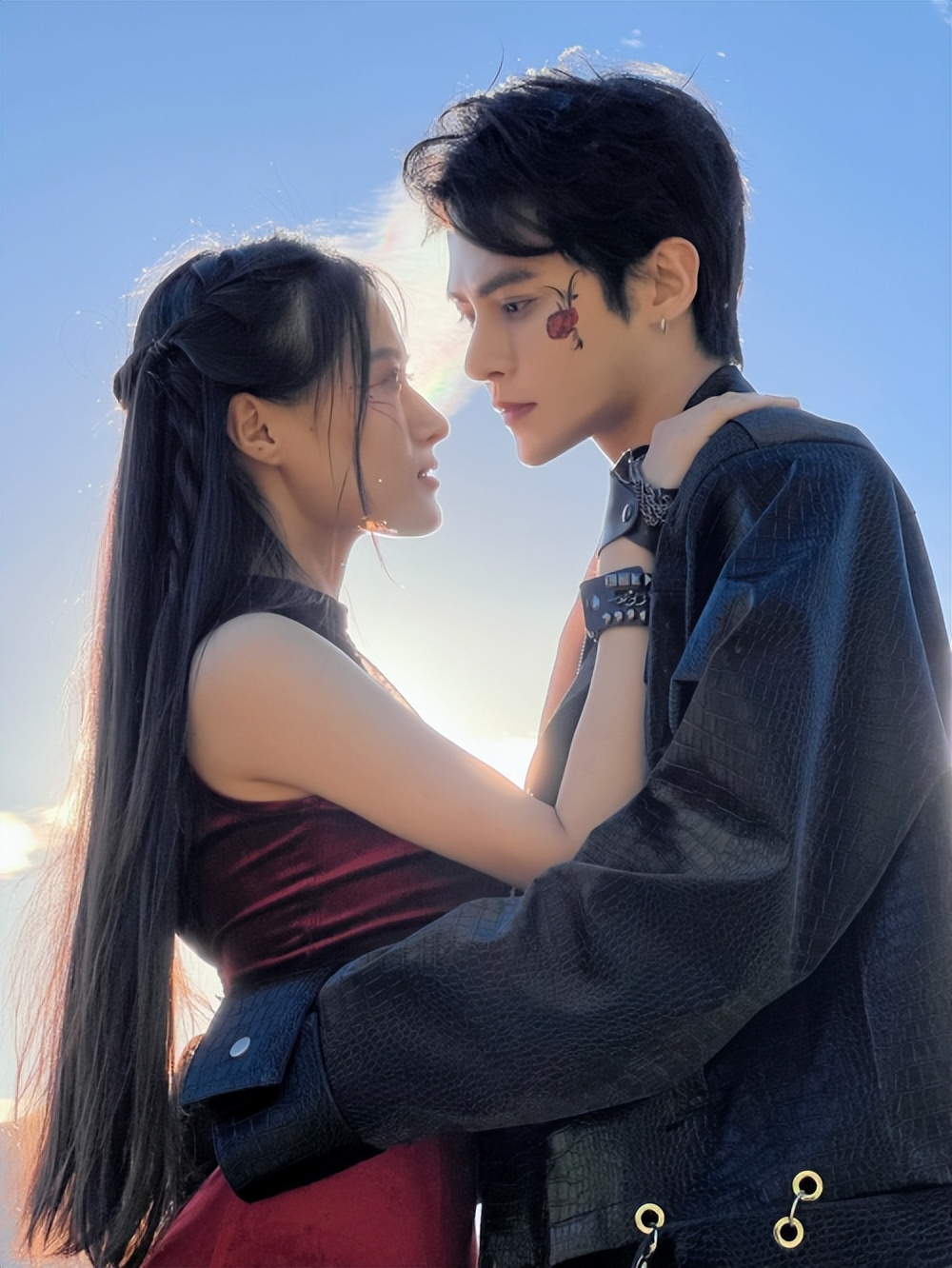 The fantasy web drama "Kaidi 78 Tarot" starts with Ma Mingyu as the ...