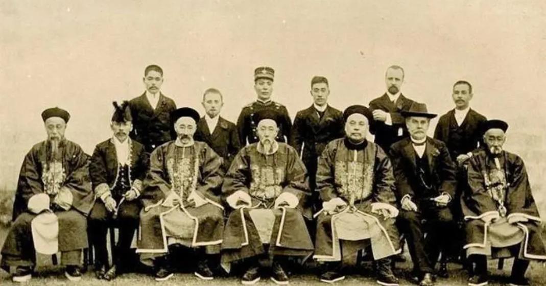 The development of the political system of the Qing Dynasty and its ...