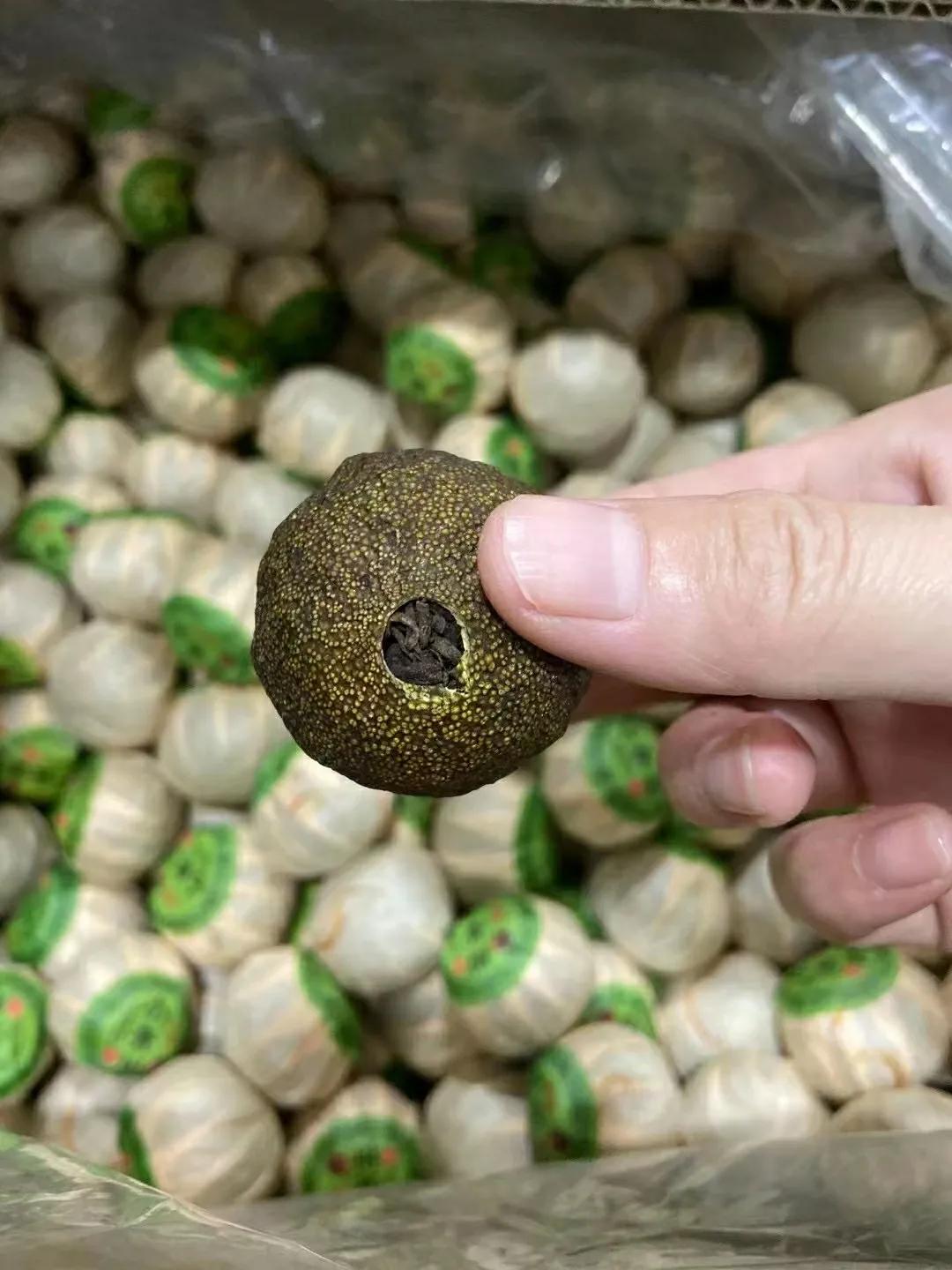 small green mandarin orange - iNEWS