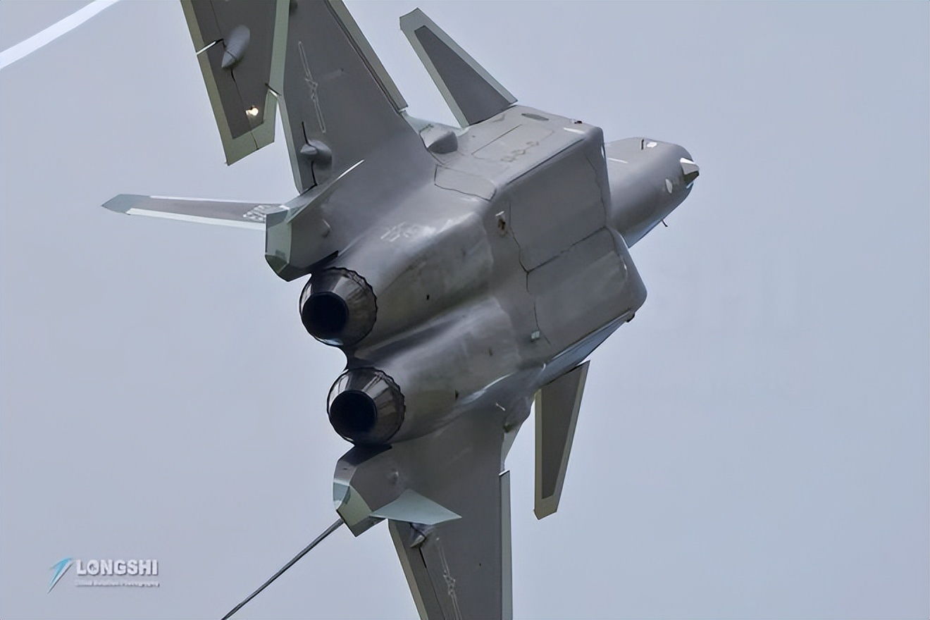 Transformers! An animation of Lockheed Martin's sixth-generation ...