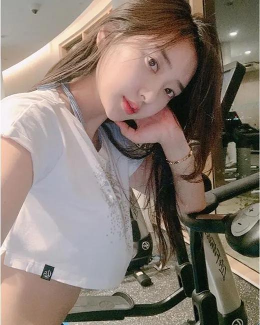 New Korean Internet celebrity Shin Jae Eun - iNEWS