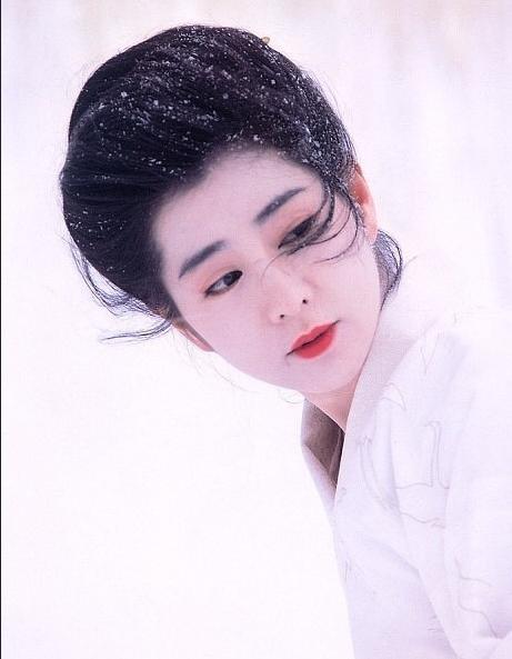 Japan's first beauty, Sayuri Yoshinaga, was ridiculed by the group for ...