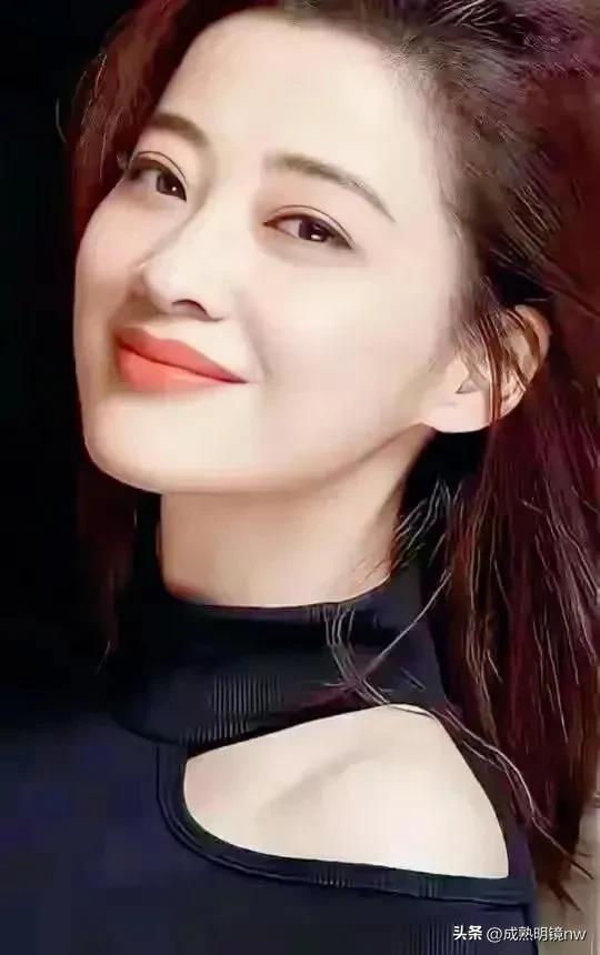 Mei Ting, intellectual and elegant, gentle and elegant, dignified and ...