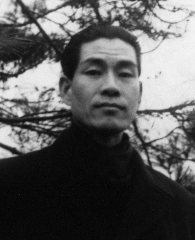 He used to be Kang Sheng's subordinate and was persecuted by Kang Sheng ...