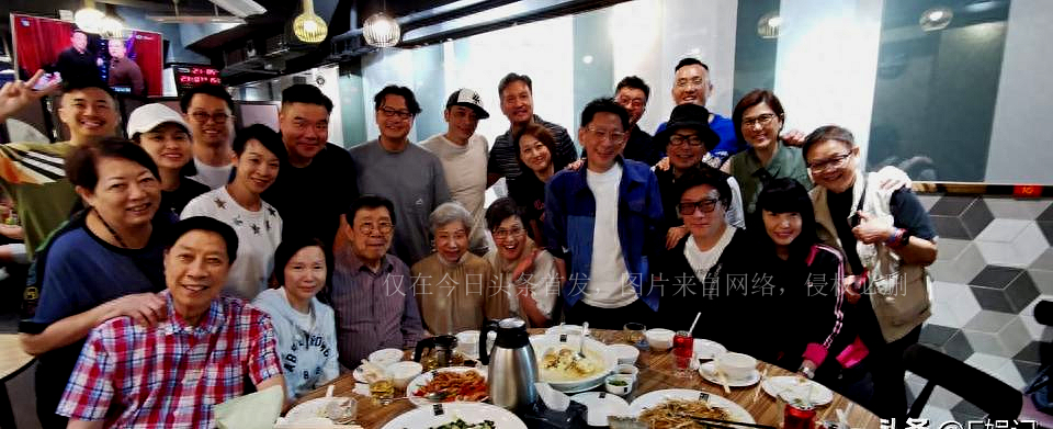 Wu Zhuoxi met Hu Feng and Luo Lan while eating! ! - iMedia