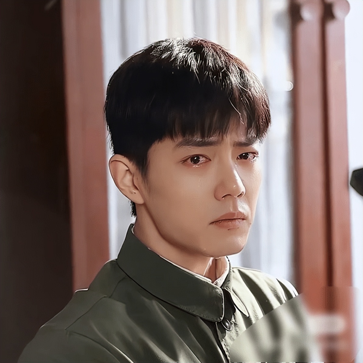 Xiao Zhan Menghai went home and saw his father's relics crying scene ...