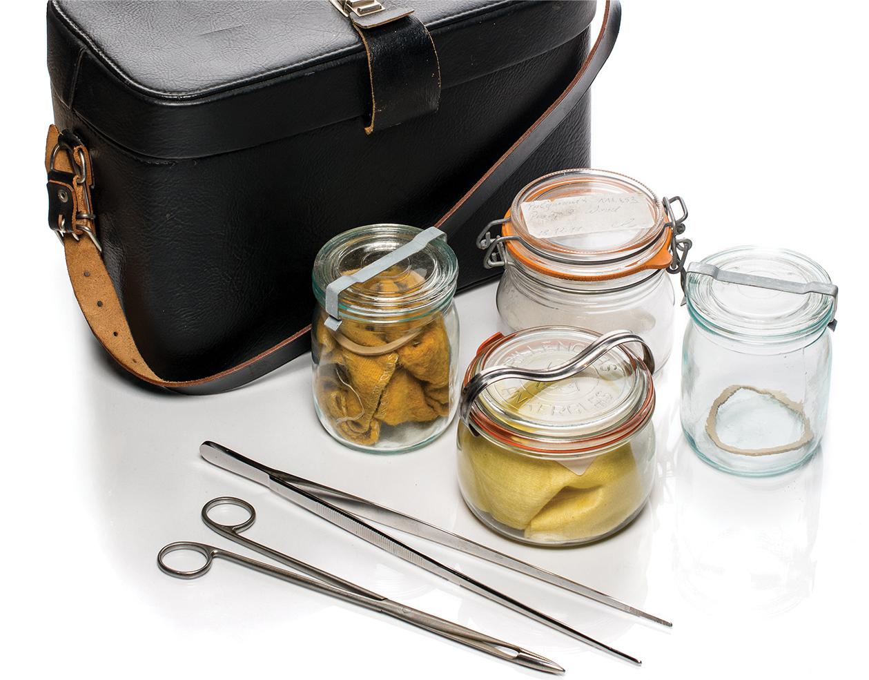 What were the secret tools of espionage during the Cold War? - iNEWS