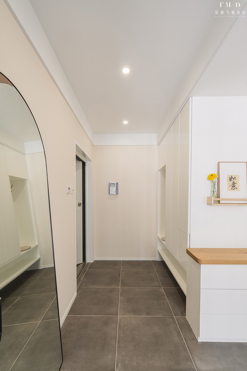 Listen to a persuasion, a 1-square-meter porch cabinet is installed ...