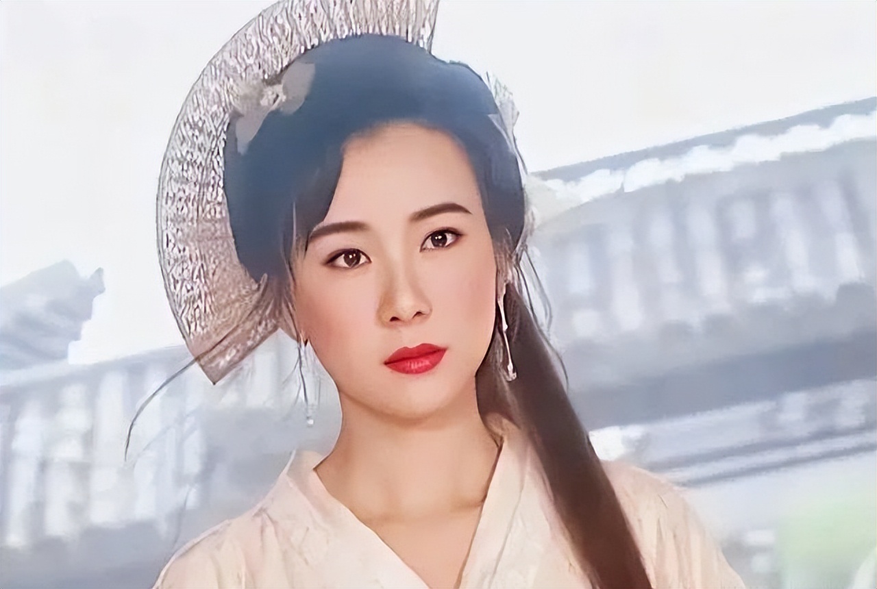 Of the five women who loved Li Xunhuan in "Little Li Flying Knife", two ...