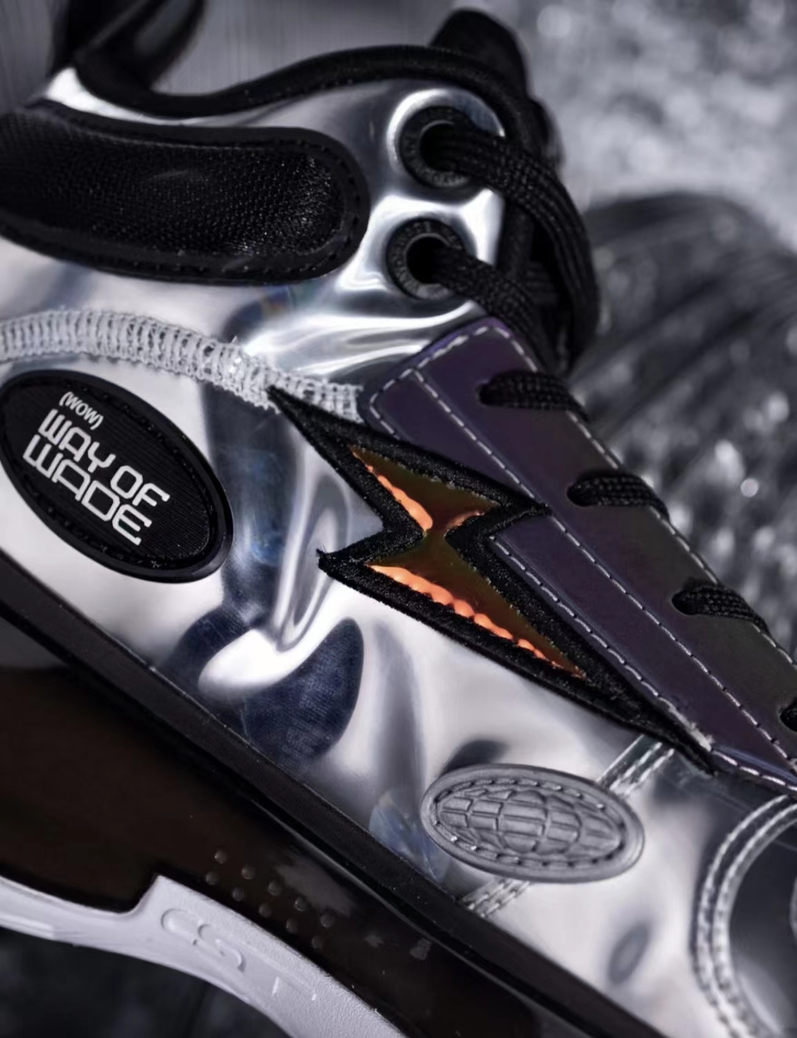 Li Ning's Way of Wade 10 "Liquid Silver" color details are exposed ...