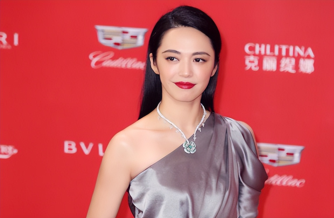 "The Proud Girl" Li Xiaolu: Worth hundreds of millions of dollars - iNEWS