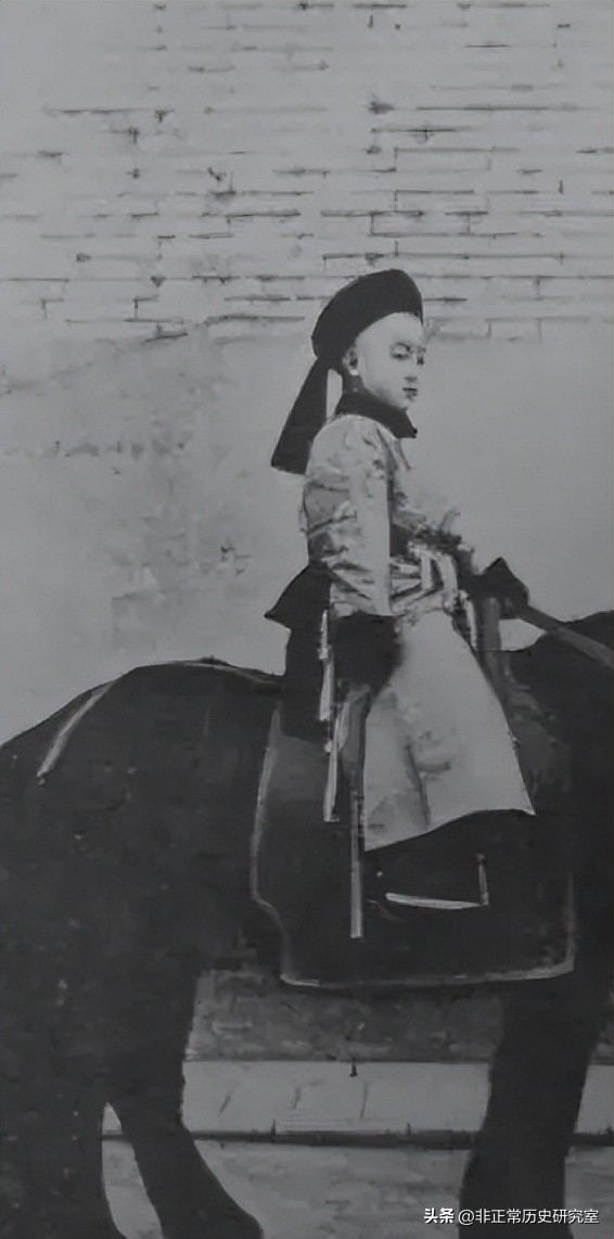 66 photos to see Puyi's life: from the last emperor to an ordinary ...