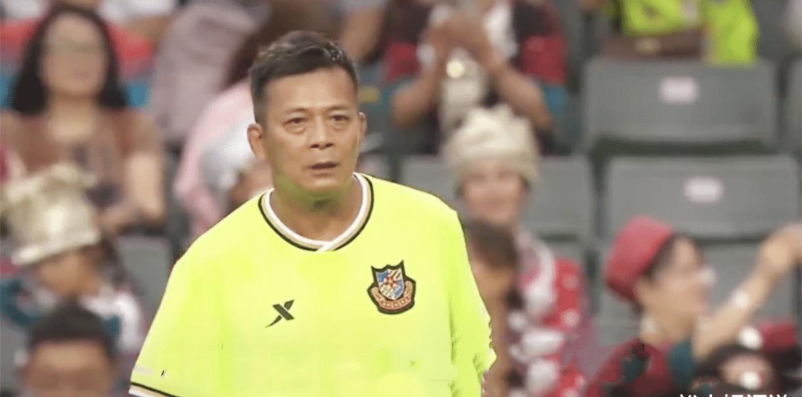 Michael Miu and his wife appeared on the court! Qi Meizhen looks like a ...